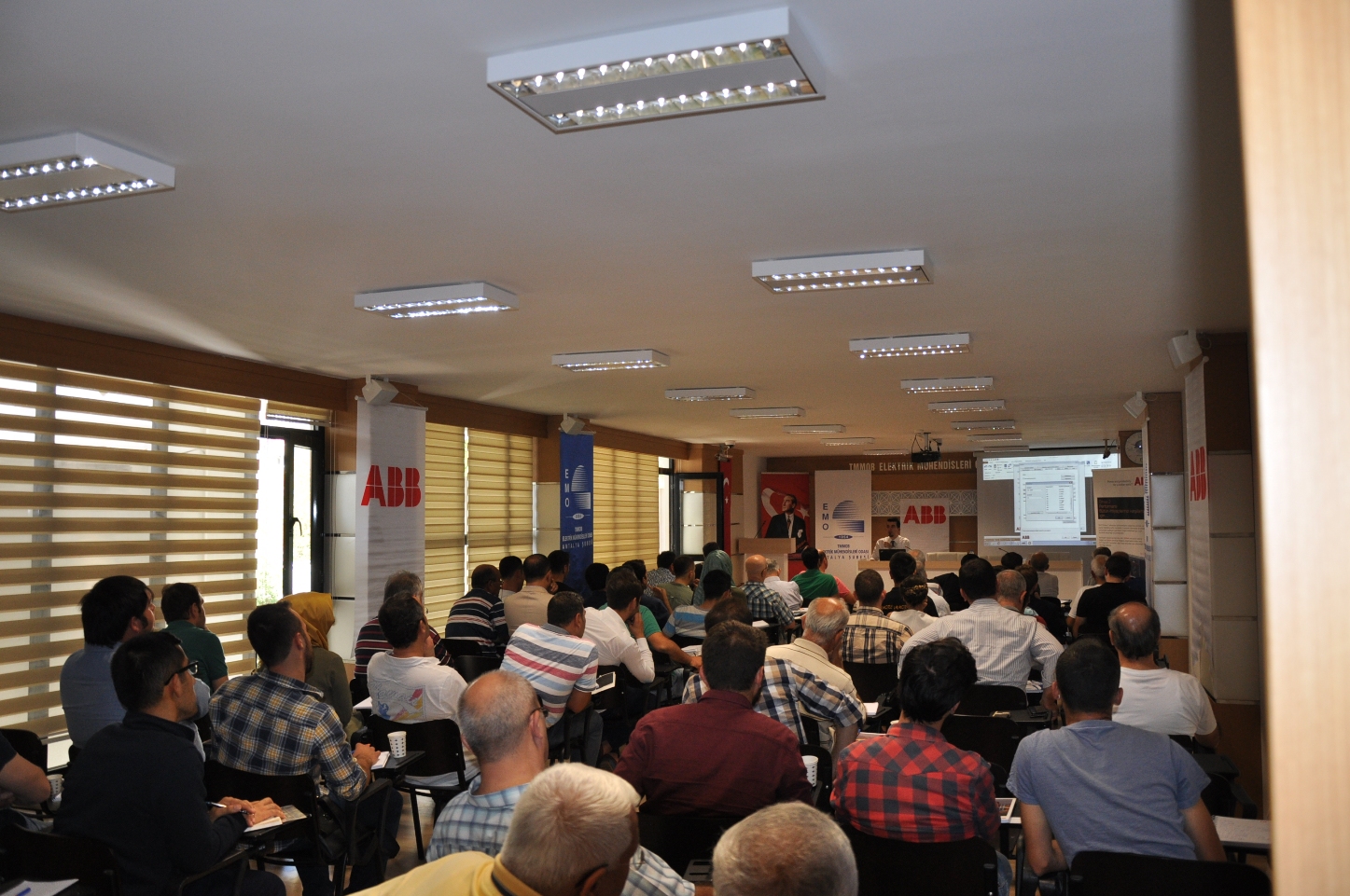 EMO - ABB`DEN E-DESİGN PANO PROGRAMI SEMİNERİ