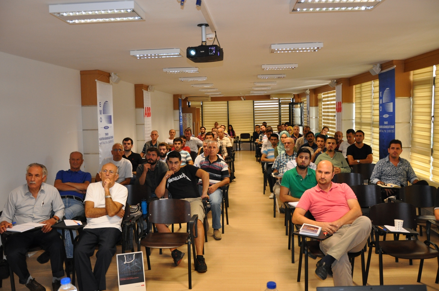 EMO - ABB`DEN E-DESİGN PANO PROGRAMI SEMİNERİ