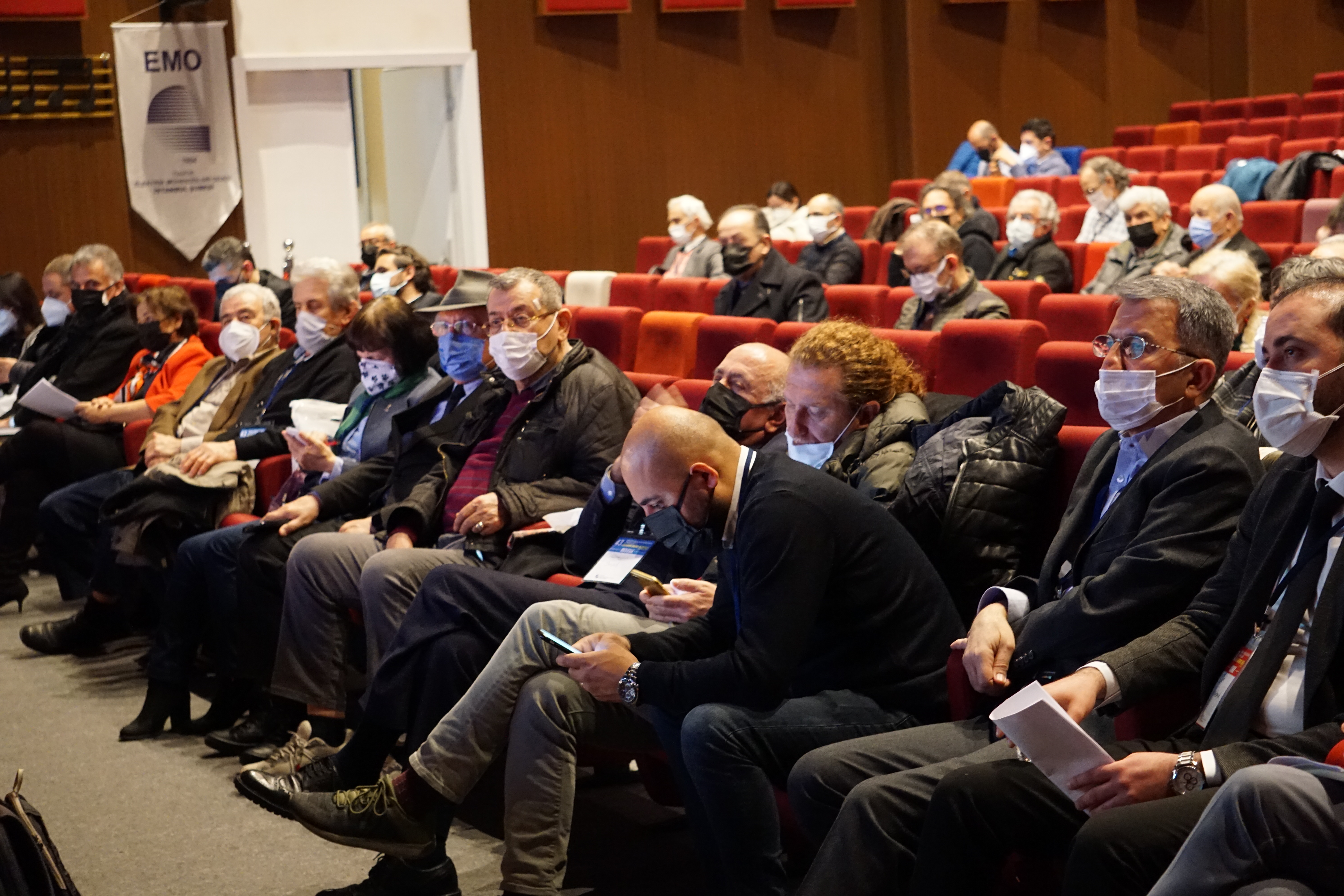 EMO - İSTANBUL ŞUBE GENEL KURULU YAPILDI
