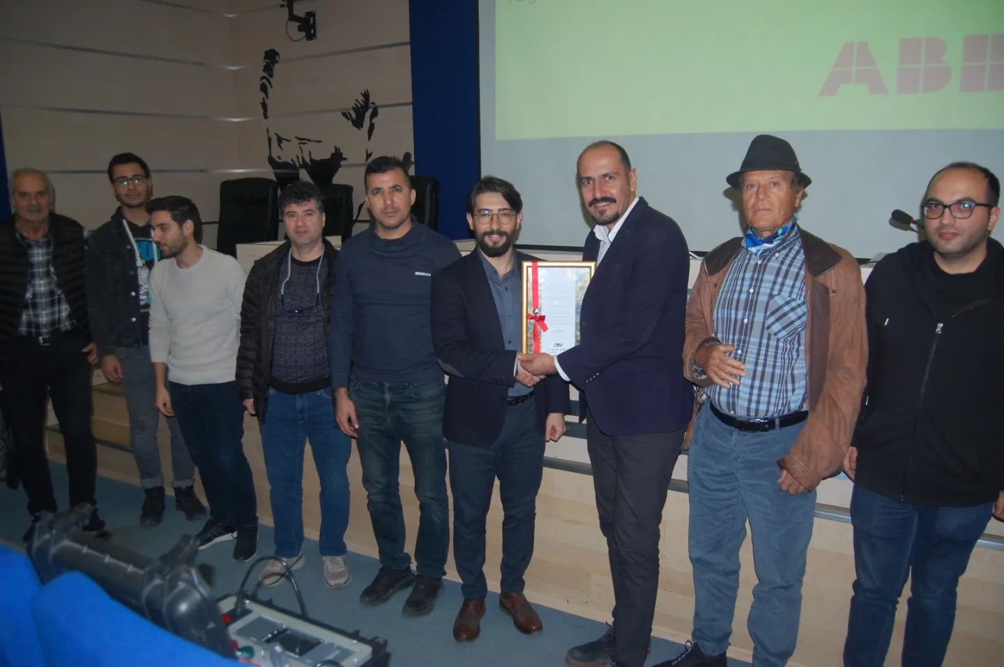 EMO - ŞUBEMİZDE ABB FİRMASI ORTAKLIĞI İLE ENERJİ ALTYAPISINDA ...