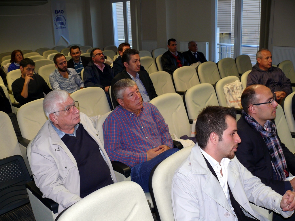 EMO - MAVİLİ ELEKTRONİK ÜRÜN SEMİNERİ YAPILDI